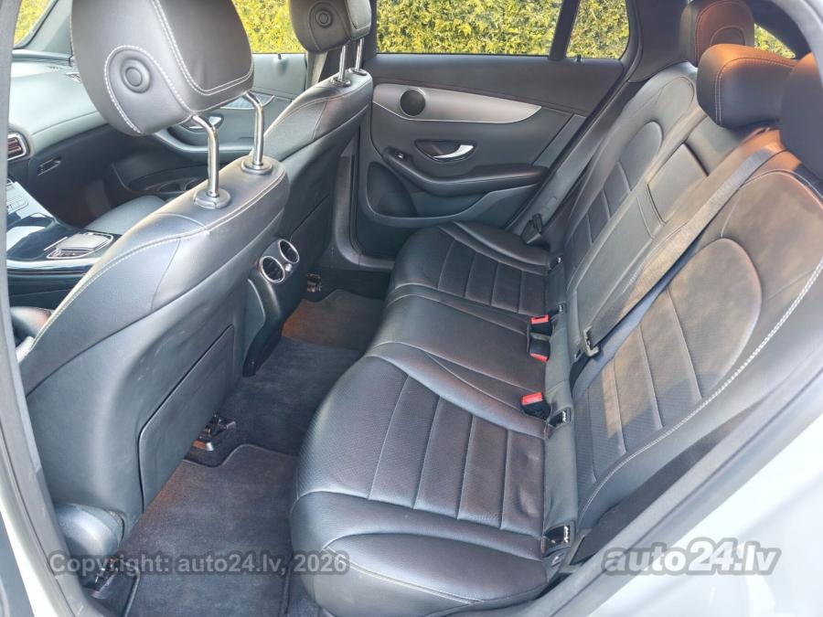 White Mercedes-Benz EQC 2021 in Tallinn, with an engine capacity of 0.00 L and mileage of 78 thousand km for 31990 €, photo 15 on AUTOMOTO.COM.LV
