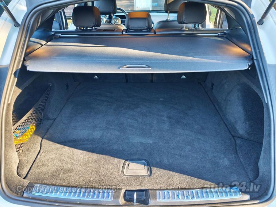 White Mercedes-Benz EQC 2021 in Tallinn, with an engine capacity of 0.00 L and mileage of 78 thousand km for 31990 €, photo 17 on AUTOMOTO.COM.LV