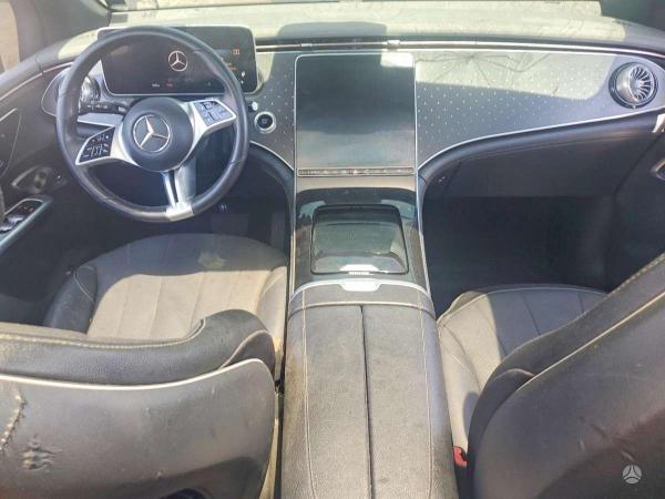 Black Mercedes-Benz EQE 2024 in Vilnius, with an engine capacity of 0.00 L and mileage of 63 thousand km for 19999 €, photo 10 on AUTOMOTO.COM.LV
