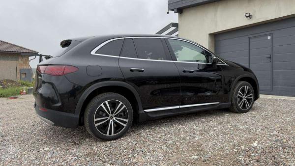 Black Mercedes-Benz EQE 2024 in Klaipeda, with an engine capacity of 0.00 L and mileage of 21 thousand km for 47000 €, photo 2 on AUTOMOTO.COM.LV