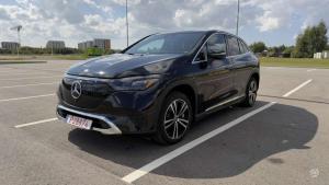 Black Mercedes-Benz EQE 2024 in Klaipeda, with an engine capacity of 0.00 L and mileage of 21 thousand km for 48000 €, photo  on AUTOMOTO.COM.LV