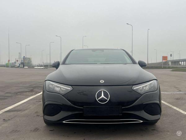 Black Mercedes-Benz EQE 2022 in Kaunas, with an engine capacity of 0.00 L and mileage of 200 thousand km for 28600 €, photo 8 on AUTOMOTO.COM.LV