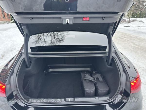 Melns Mercedes-Benz EQE 2022 Tallina, ar dzinēja tilpumu 0.00 L un nobraukumu 59 tūkst. km par 50990 €, foto 11 vietnē AUTOMOTO.COM.LV