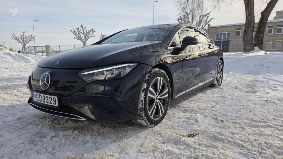 Melns Mercedes-Benz EQE 2022 Kauņa, ar dzinēja tilpumu 0.00 L un nobraukumu 111 tūkst. km par 32900 €, foto 1 vietnē AUTOMOTO.COM.LV