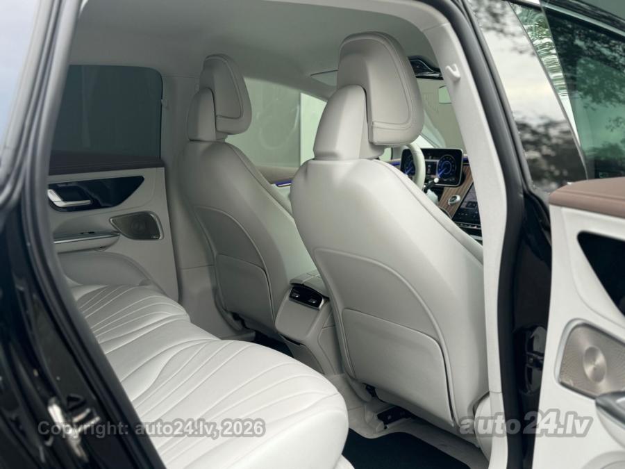 Black Mercedes-Benz EQE 2022 in Tallinn, with an engine capacity of 0.00 L and mileage of 51 thousand km for 52900 €, photo 19 on AUTOMOTO.COM.LV