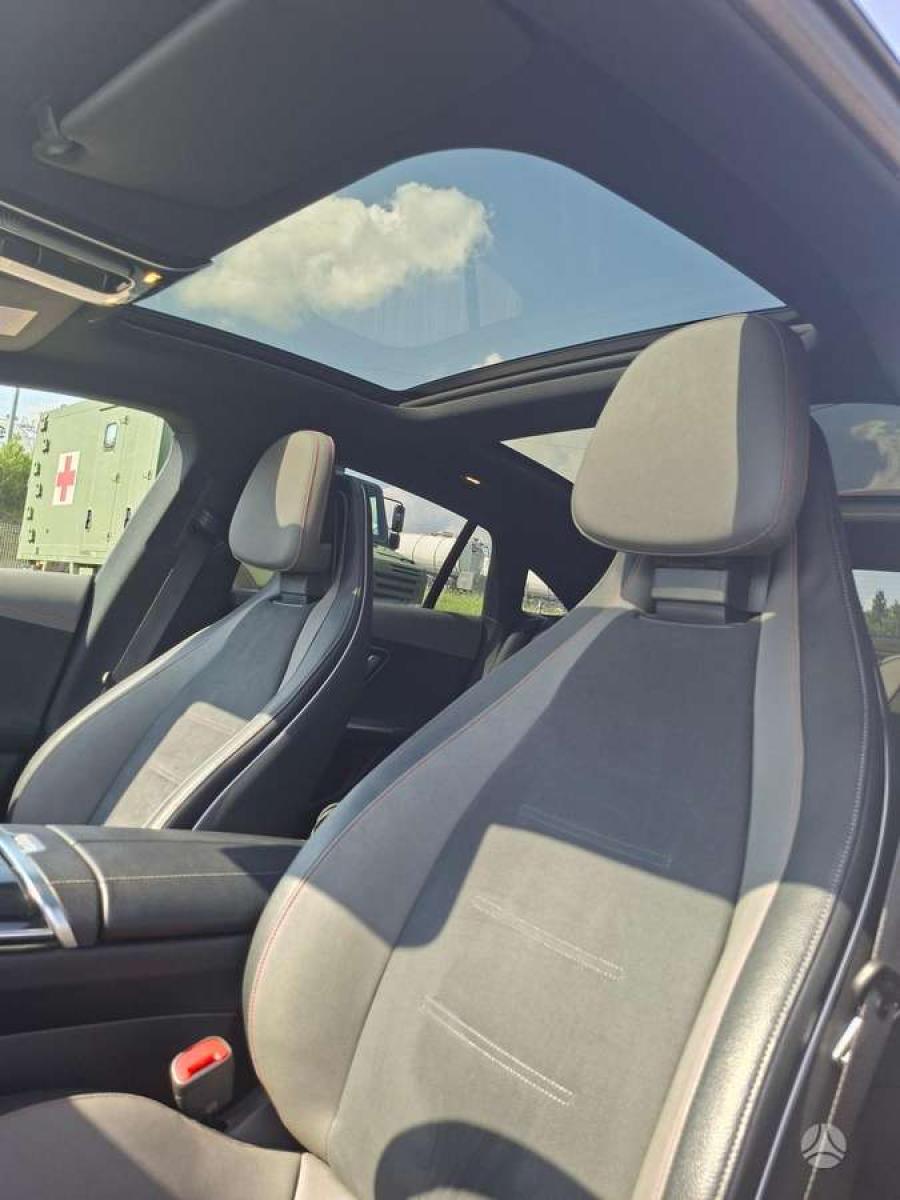 Black Mercedes-Benz EQE 2022 in Kaunas, with an engine capacity of 0.00 L and mileage of 127 thousand km for 38500 €, photo 13 on AUTOMOTO.COM.LV