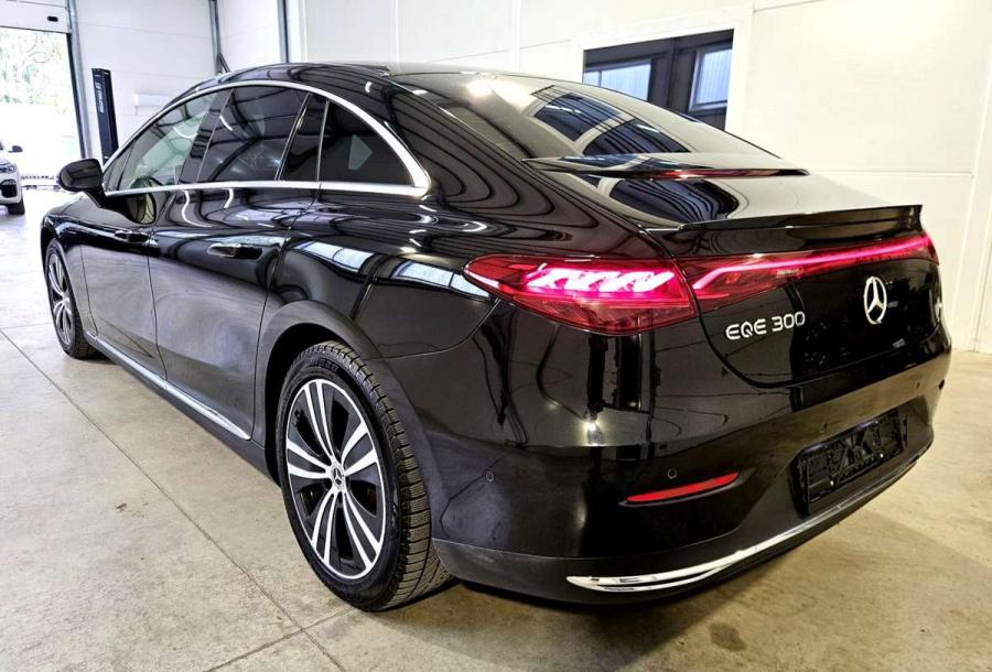 Melns Mercedes-Benz EQE 2023 Marijampole, ar dzinēja tilpumu 0.00 L un nobraukumu 271 tūkst. km par 24990 €, foto 5 vietnē AUTOMOTO.COM.LV