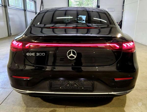 Melns Mercedes-Benz EQE 2023 Marijampole, ar dzinēja tilpumu 0.00 L un nobraukumu 271 tūkst. km par 24990 €, foto 5 vietnē AUTOMOTO.COM.LV