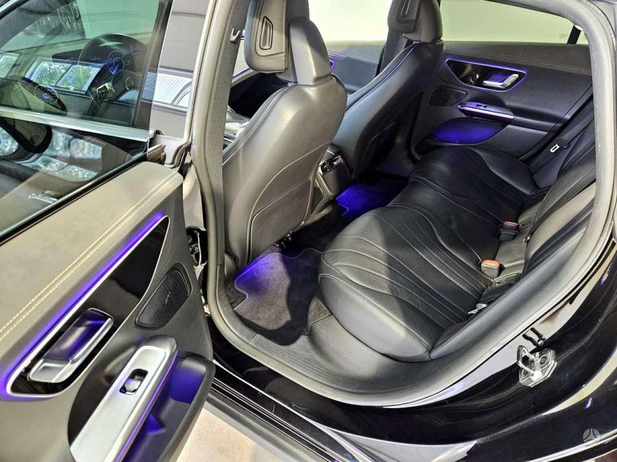 Melns Mercedes-Benz EQE 2023 Marijampole, ar dzinēja tilpumu 0.00 L un nobraukumu 271 tūkst. km par 24990 €, foto 28 vietnē AUTOMOTO.COM.LV