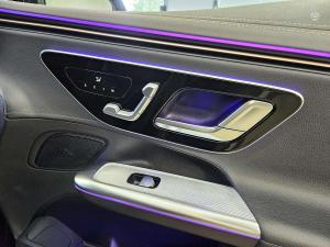 Melns Mercedes-Benz EQE 2023 Marijampole, ar dzinēja tilpumu 0.00 L un nobraukumu 271 tūkst. km par 24990 €, foto 30 vietnē AUTOMOTO.COM.LV