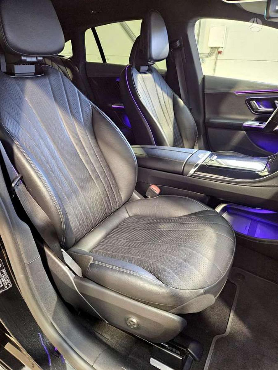 Melns Mercedes-Benz EQE 2023 Marijampole, ar dzinēja tilpumu 0.00 L un nobraukumu 271 tūkst. km par 24990 €, foto 31 vietnē AUTOMOTO.COM.LV