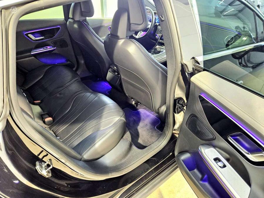 Melns Mercedes-Benz EQE 2023 Marijampole, ar dzinēja tilpumu 0.00 L un nobraukumu 271 tūkst. km par 24990 €, foto 32 vietnē AUTOMOTO.COM.LV
