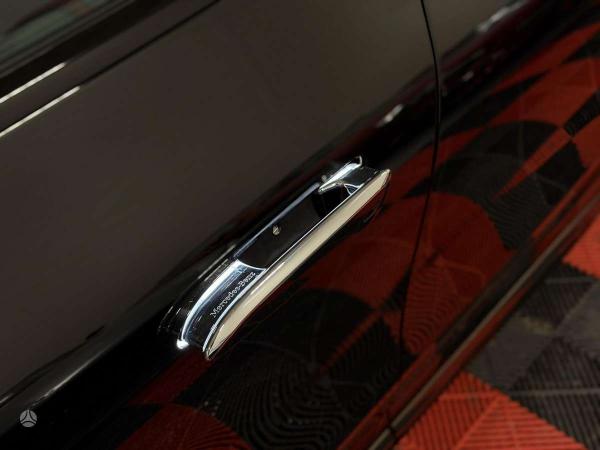 Black Mercedes-Benz EQE 2023 in Vilnius, with an engine capacity of 0.00 L and mileage of 14 thousand km for 53990 €, photo 10 on AUTOMOTO.COM.LV