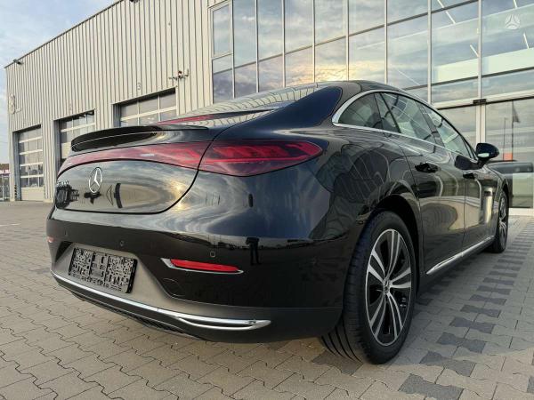 Melns Mercedes-Benz EQE 2024 Kauņa, ar dzinēja tilpumu 0.00 L un nobraukumu 10 tūkst. km par 42990 €, foto 3 vietnē AUTOMOTO.COM.LV