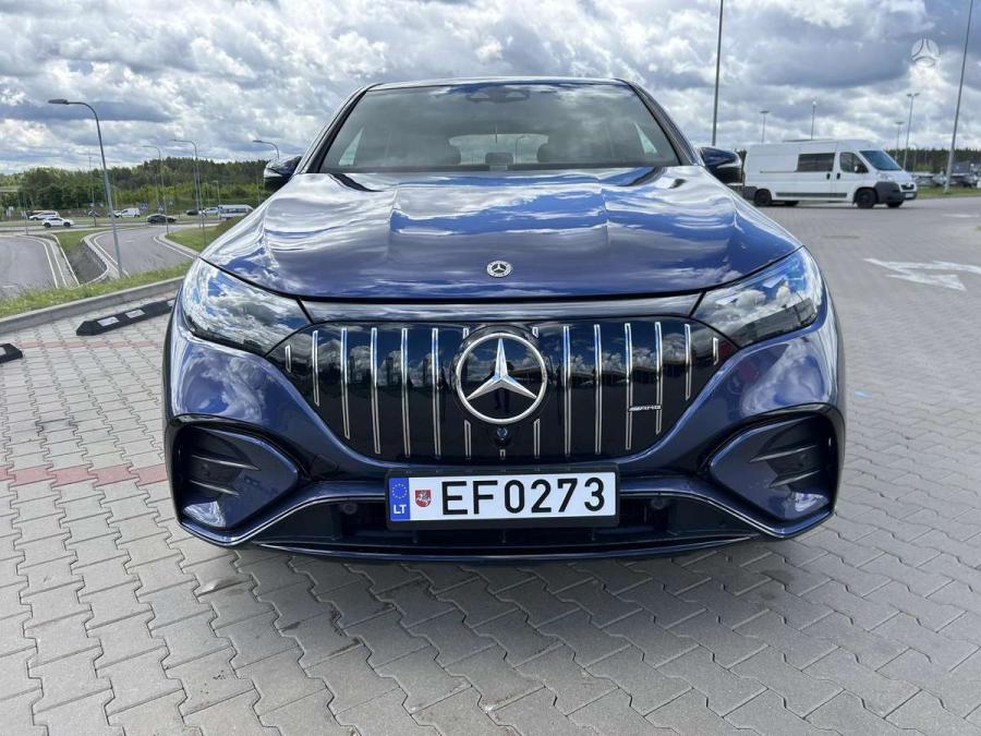 Blue Mercedes-Benz EQE 2023 in Vilnius, with an engine capacity of 0.00 L and mileage of 27 thousand km for 49000 €, photo 4 on AUTOMOTO.COM.LV