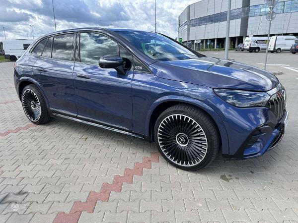 Blue Mercedes-Benz EQE 2023 in Vilnius, with an engine capacity of 0.00 L and mileage of 27 thousand km for 49000 €, photo 7 on AUTOMOTO.COM.LV