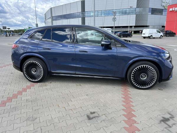 Blue Mercedes-Benz EQE 2023 in Vilnius, with an engine capacity of 0.00 L and mileage of 27 thousand km for 49000 €, photo 8 on AUTOMOTO.COM.LV