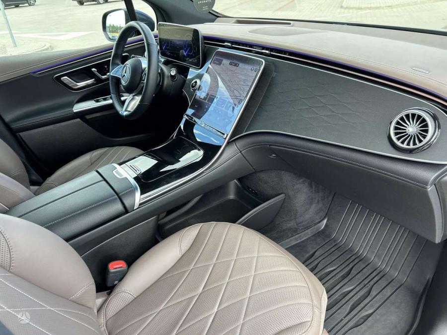 Blue Mercedes-Benz EQE 2023 in Vilnius, with an engine capacity of 0.00 L and mileage of 27 thousand km for 49000 €, photo 16 on AUTOMOTO.COM.LV
