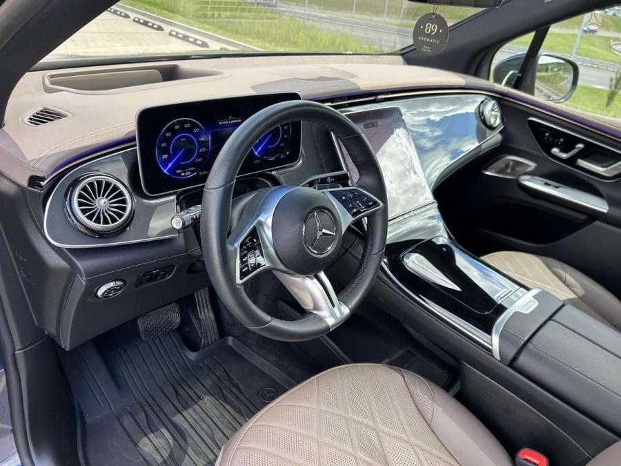 Blue Mercedes-Benz EQE 2023 in Vilnius, with an engine capacity of 0.00 L and mileage of 27 thousand km for 49000 €, photo 24 on AUTOMOTO.COM.LV