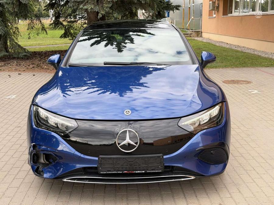 Blue Mercedes-Benz EQE 2022 in Kaunas, with an engine capacity of 0.00 L and mileage of 120 thousand km for 30129 €, photo 3 on AUTOMOTO.COM.LV