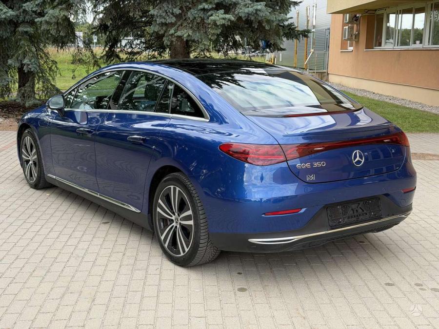 Blue Mercedes-Benz EQE 2022 in Kaunas, with an engine capacity of 0.00 L and mileage of 120 thousand km for 30129 €, photo 7 on AUTOMOTO.COM.LV