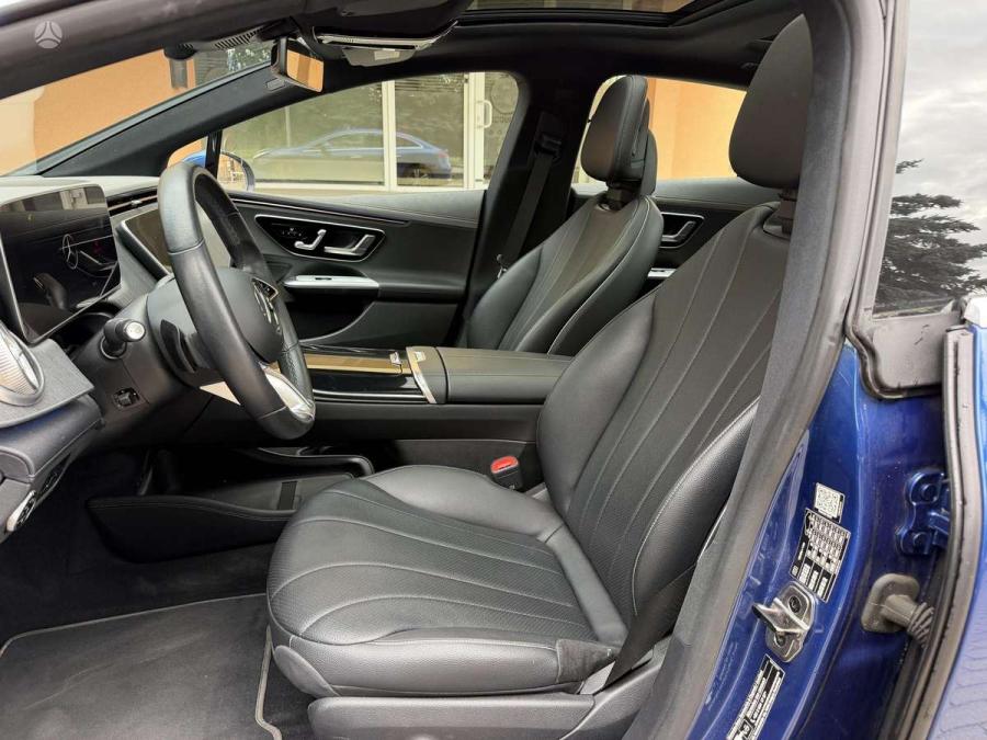 Blue Mercedes-Benz EQE 2022 in Kaunas, with an engine capacity of 0.00 L and mileage of 120 thousand km for 30129 €, photo 18 on AUTOMOTO.COM.LV