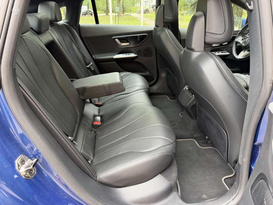 Blue Mercedes-Benz EQE 2022 in Kaunas, with an engine capacity of 0.00 L and mileage of 120 thousand km for 30129 €, photo 19 on AUTOMOTO.COM.LV