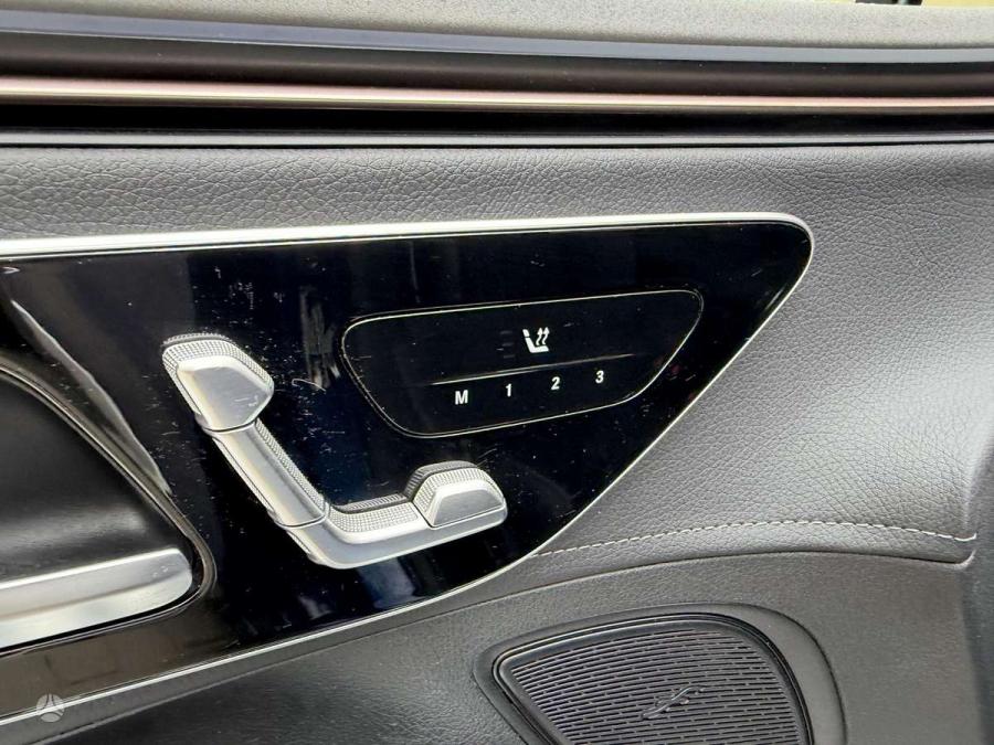 Blue Mercedes-Benz EQE 2022 in Kaunas, with an engine capacity of 0.00 L and mileage of 120 thousand km for 30129 €, photo 24 on AUTOMOTO.COM.LV