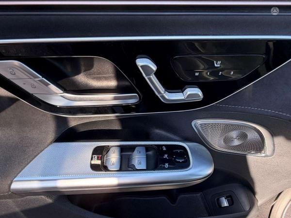 Grey Mercedes-Benz EQE 2022 in Klaipeda, with an engine capacity of 0.00 L and mileage of 162 thousand km for 41140 €, photo 10 on AUTOMOTO.COM.LV