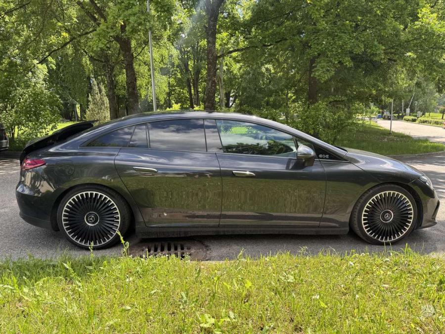 Grey Mercedes-Benz EQE 2022 in Alytus, with an engine capacity of 0.00 L and mileage of 65 thousand km for 25800 €, photo 10 on AUTOMOTO.COM.LV