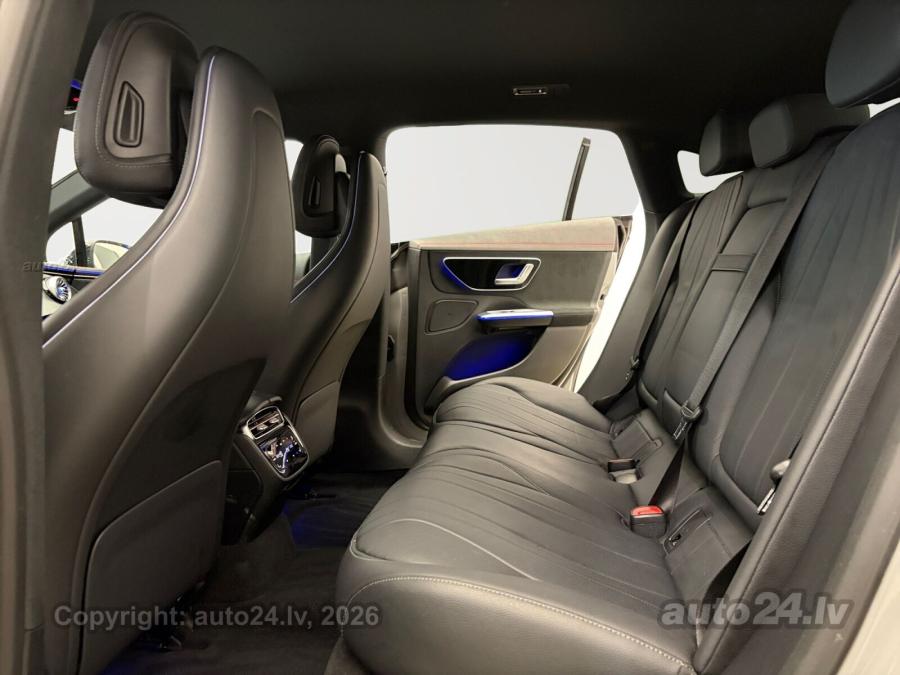 Pelēks Mercedes-Benz EQE 2023 Tallina, ar dzinēja tilpumu 0.00 L un nobraukumu 44 tūkst. km par 44900 €, foto 7 vietnē AUTOMOTO.COM.LV