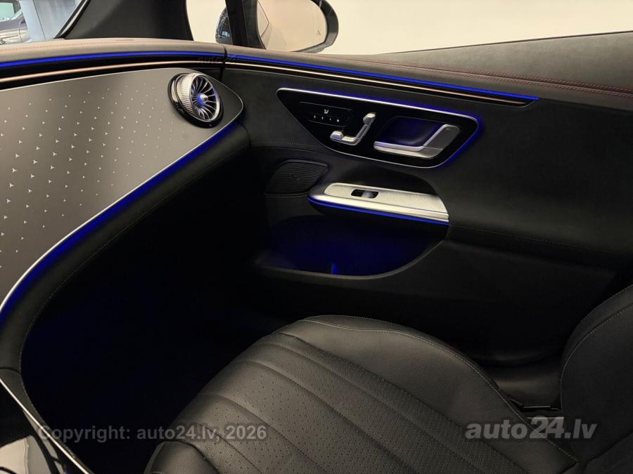 Pelēks Mercedes-Benz EQE 2023 Tallina, ar dzinēja tilpumu 0.00 L un nobraukumu 44 tūkst. km par 44900 €, foto 13 vietnē AUTOMOTO.COM.LV