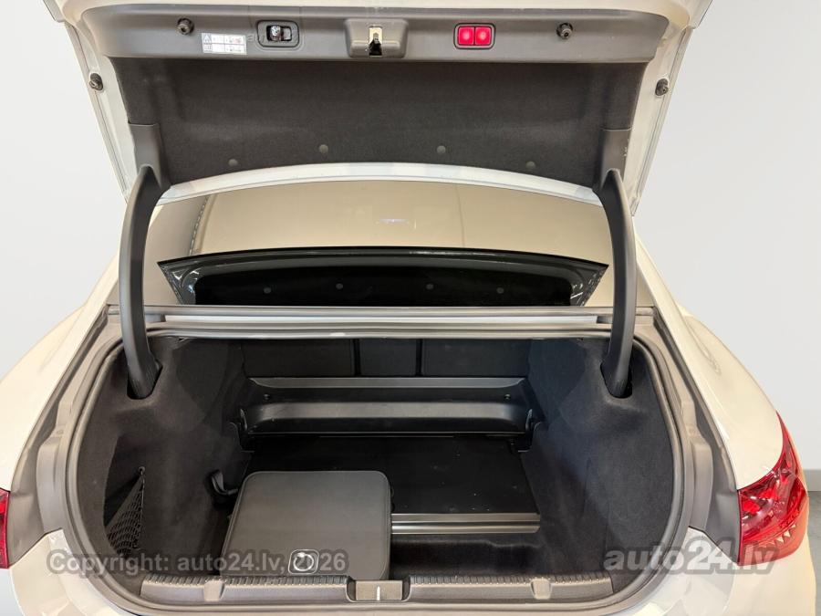 Pelēks Mercedes-Benz EQE 2023 Tallina, ar dzinēja tilpumu 0.00 L un nobraukumu 44 tūkst. km par 44900 €, foto 14 vietnē AUTOMOTO.COM.LV