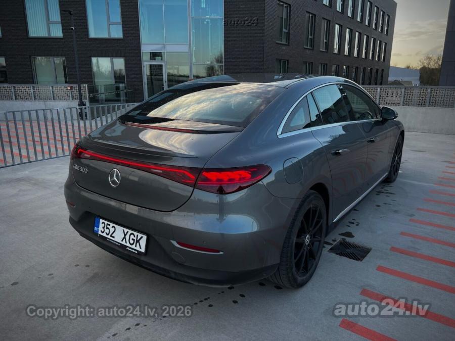 Pelēks Mercedes-Benz EQE 2023 Tartu, ar dzinēja tilpumu 0.00 L un nobraukumu 46 tūkst. km par 39999 €, foto 9 vietnē AUTOMOTO.COM.LV