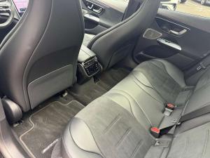 Pelēks Mercedes-Benz EQE 2023 Viļņa, ar dzinēja tilpumu 0.00 L un nobraukumu 44 tūkst. km par 49999 €, foto 14 vietnē AUTOMOTO.COM.LV