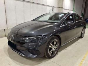 Pelēks Mercedes-Benz EQE 2024 Viļņa, ar dzinēja tilpumu 0.00 L un nobraukumu 63 tūkst. km par 43390 €, foto  vietnē AUTOMOTO.COM.LV