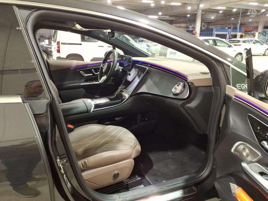 Pelēks Mercedes-Benz EQE 2024 Viļņa, ar dzinēja tilpumu 0.00 L un nobraukumu 63 tūkst. km par 43390 €, foto 8 vietnē AUTOMOTO.COM.LV