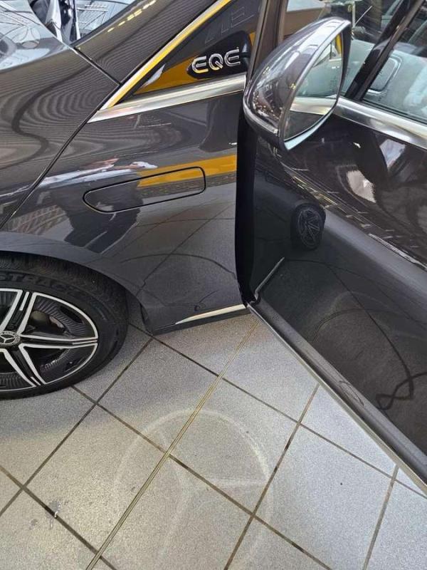 Grey Mercedes-Benz EQE 2024 in Vilnius, with an engine capacity of 0.00 L and mileage of 15 thousand km for 52320 €, photo 7 on AUTOMOTO.COM.LV