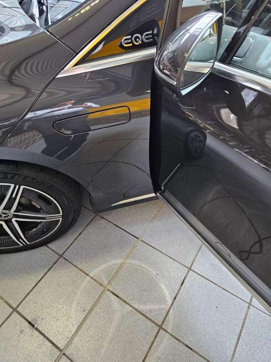 Grey Mercedes-Benz EQE 2024 in Vilnius, with an engine capacity of 0.00 L and mileage of 15 thousand km for 52320 €, photo 7 on AUTOMOTO.COM.LV
