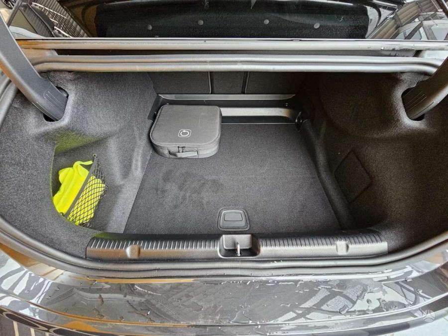 Grey Mercedes-Benz EQE 2024 in Vilnius, with an engine capacity of 0.00 L and mileage of 15 thousand km for 52320 €, photo 20 on AUTOMOTO.COM.LV