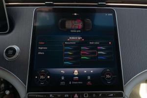 Pelēks Mercedes-Benz EQE 2023 Viļņa, ar dzinēja tilpumu 0.00 L un nobraukumu 19 tūkst. km par 46900 €, foto 20 vietnē AUTOMOTO.COM.LV