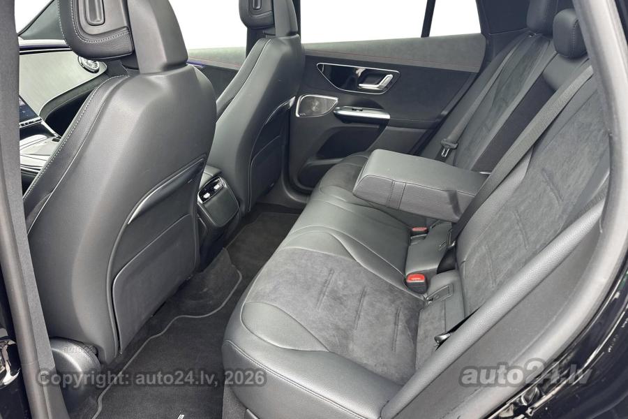 Melns Mercedes-Benz EQE SUV 2024 Pērnava, ar dzinēja tilpumu 0.00 L un nobraukumu 41 tūkst. km par 65900 €, foto 16 vietnē AUTOMOTO.COM.LV