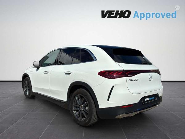 Мерседес EQE 2023 в Вильнюс на AUTOMOTO.COM.LV Белый Мерседес EQE 2023 в Вильнюс, объемом двигателя 0.00 л и пробегом 78 тыс. км за 49990 €, фото 4 на AUTOMOTO.COM.LV