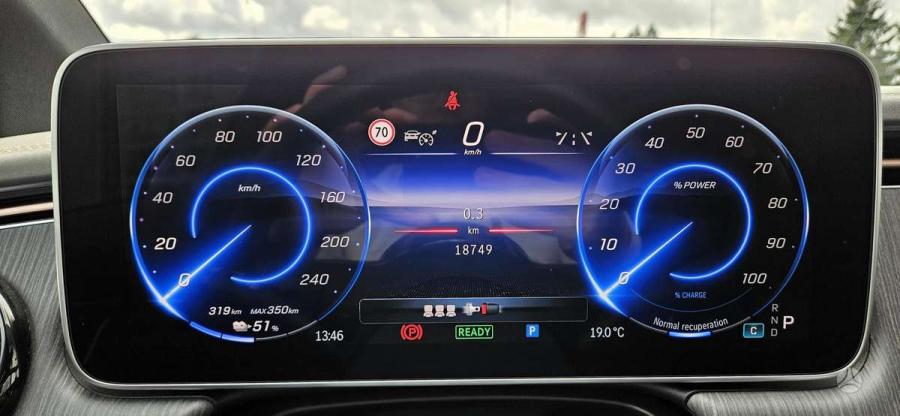 Белый Мерседес EQE 2025 в Вильнюс, объемом двигателя 0.00 л и пробегом 19 тыс. км за 49990 €, фото 33 на AUTOMOTO.COM.LV
