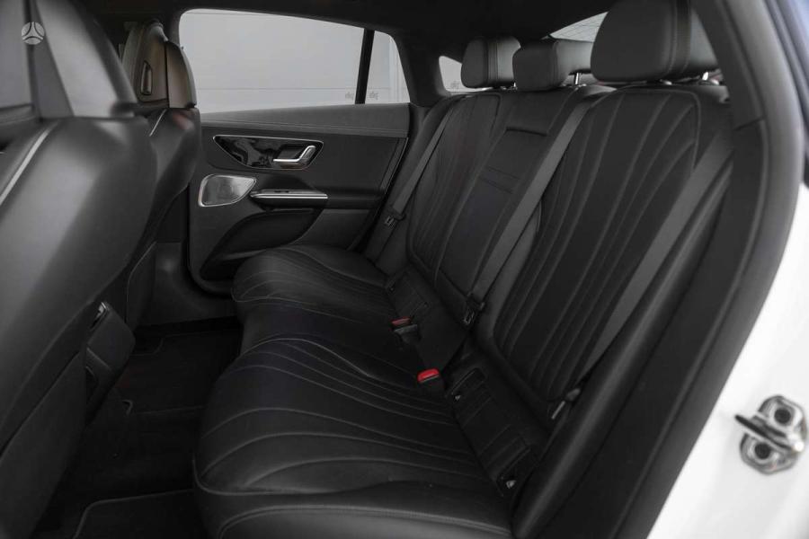 Balts Mercedes-Benz EQE 2022 Viļņa, ar dzinēja tilpumu 0.00 L un nobraukumu 99 tūkst. km par 34990 €, foto 26 vietnē AUTOMOTO.COM.LV