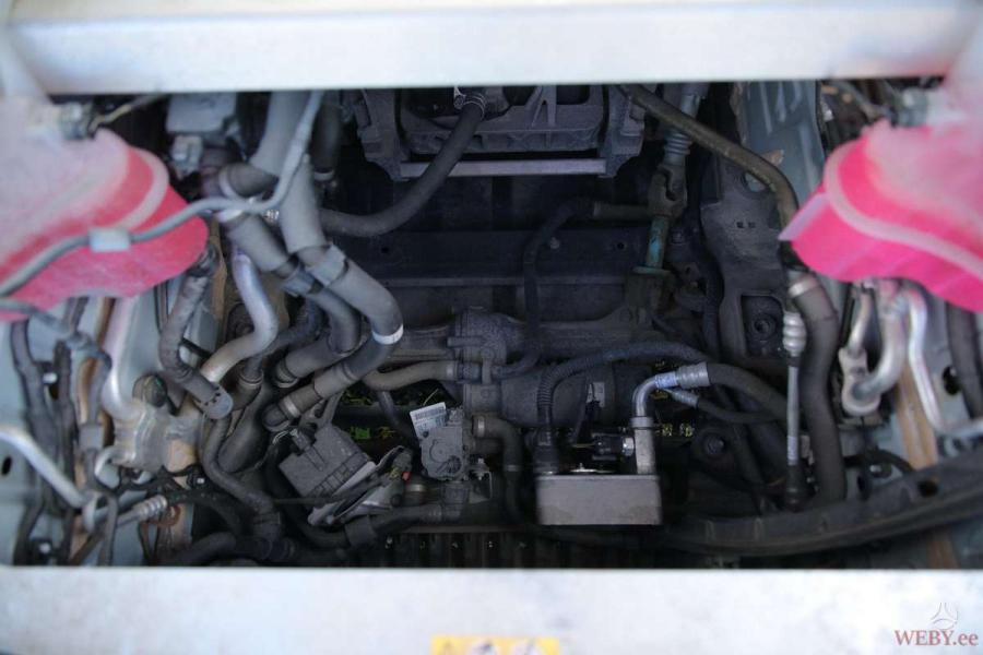 White Mercedes-Benz EQE 2022 in Tallinn, with an engine capacity of 0.00 L and mileage of 52 thousand km for 15000 €, photo 21 on AUTOMOTO.COM.LV