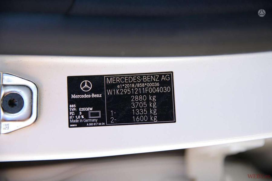 White Mercedes-Benz EQE 2022 in Tallinn, with an engine capacity of 0.00 L and mileage of 52 thousand km for 15000 €, photo 30 on AUTOMOTO.COM.LV