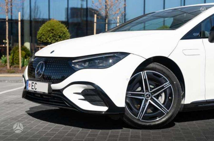 Balts Mercedes-Benz EQE 2024 Viļņa, ar dzinēja tilpumu 0.00 L un nobraukumu 30 tūkst. km par 49990 €, foto 3 vietnē AUTOMOTO.COM.LV
