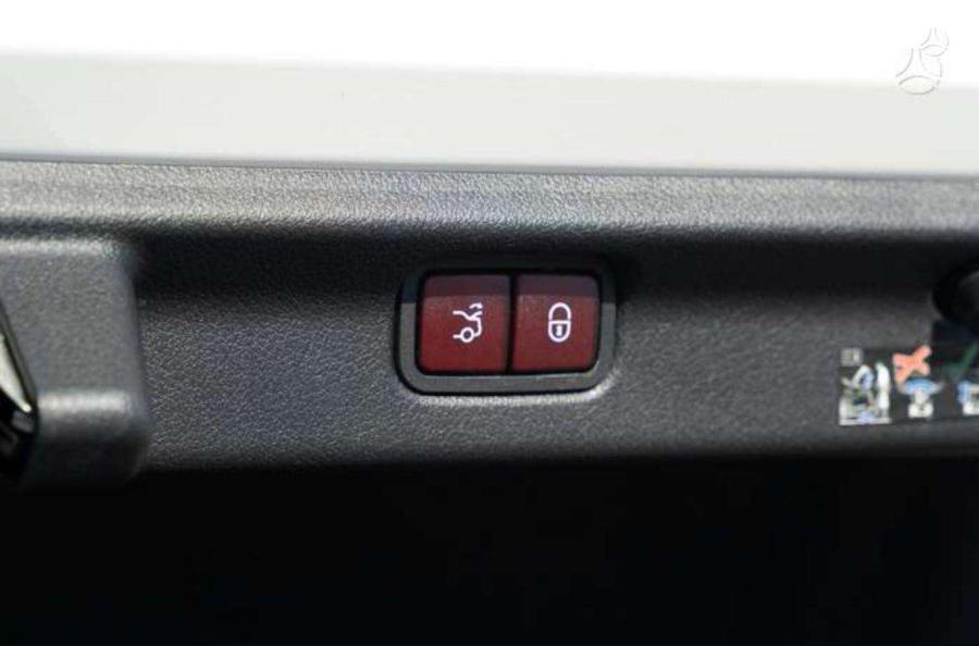 Balts Mercedes-Benz EQE 2024 Viļņa, ar dzinēja tilpumu 0.00 L un nobraukumu 30 tūkst. km par 49990 €, foto 12 vietnē AUTOMOTO.COM.LV