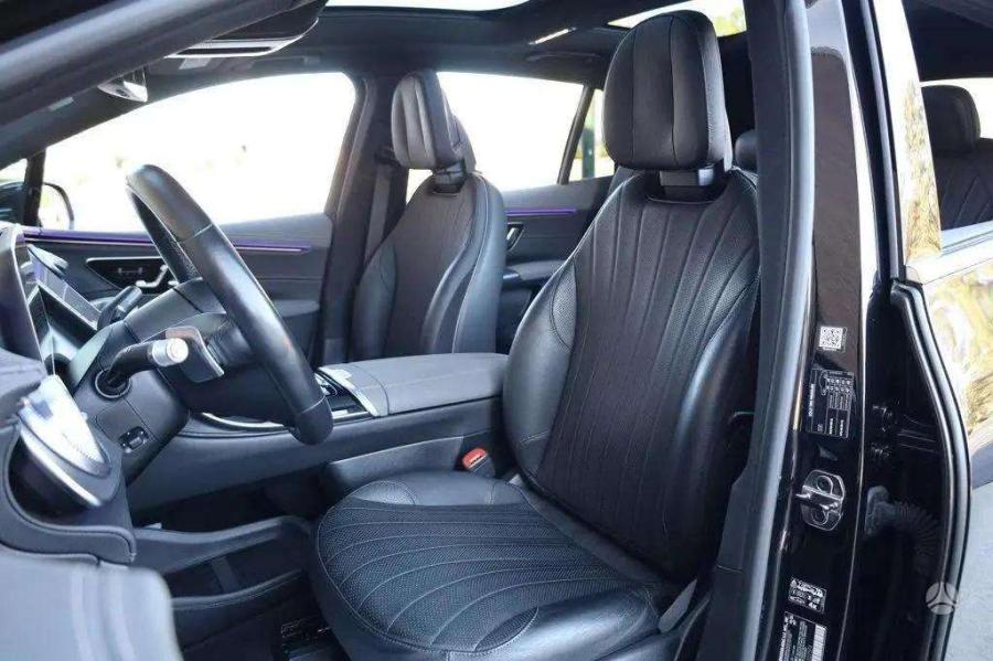 Black Mercedes-Benz EQS 2023 in Vilnius, with an engine capacity of 0.00 L and mileage of 95 thousand km for 49950 €, photo 7 on AUTOMOTO.COM.LV